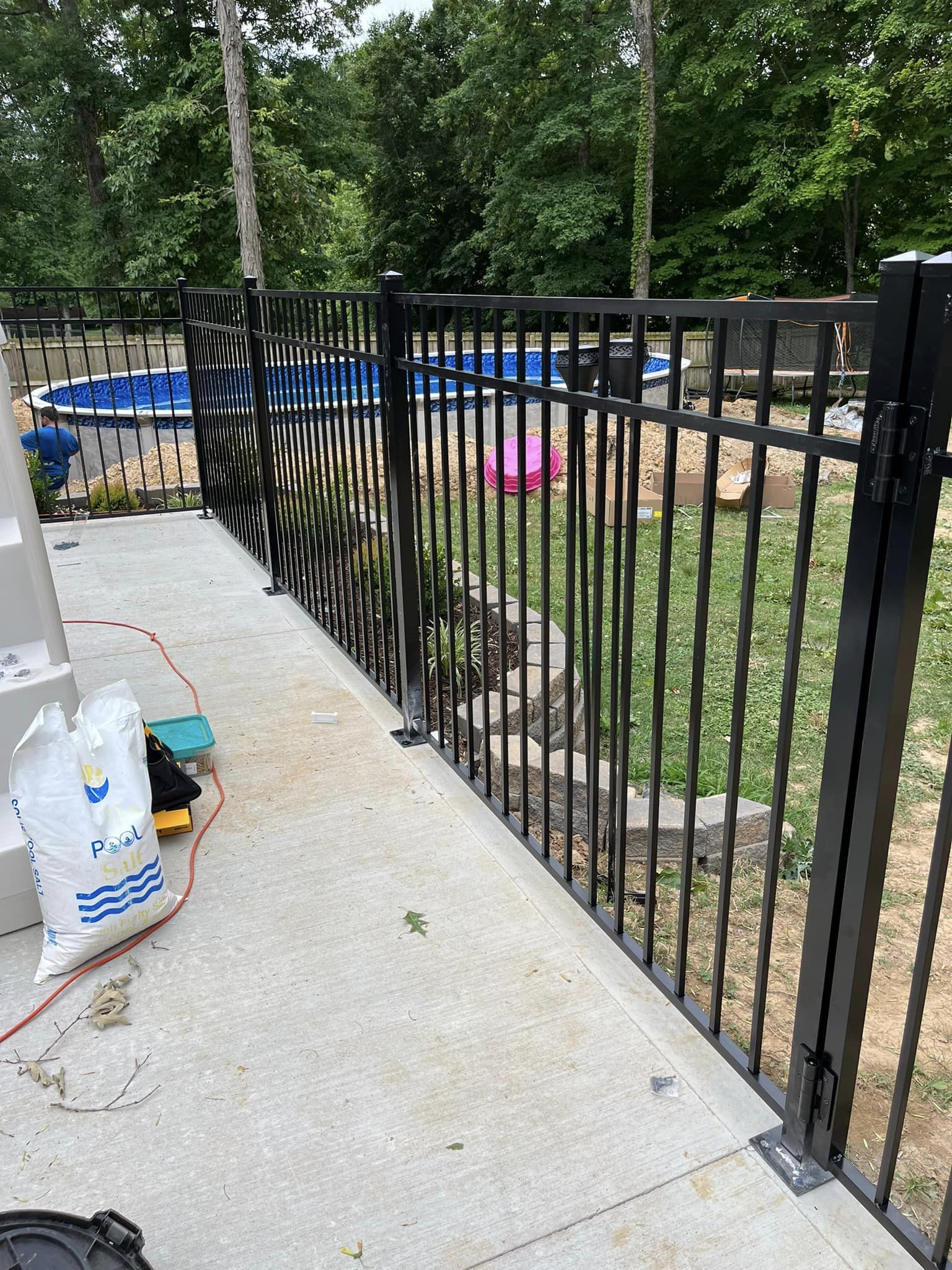 Central Florida's Trusted Fence Company | Palm Tree Fence and Outdoors